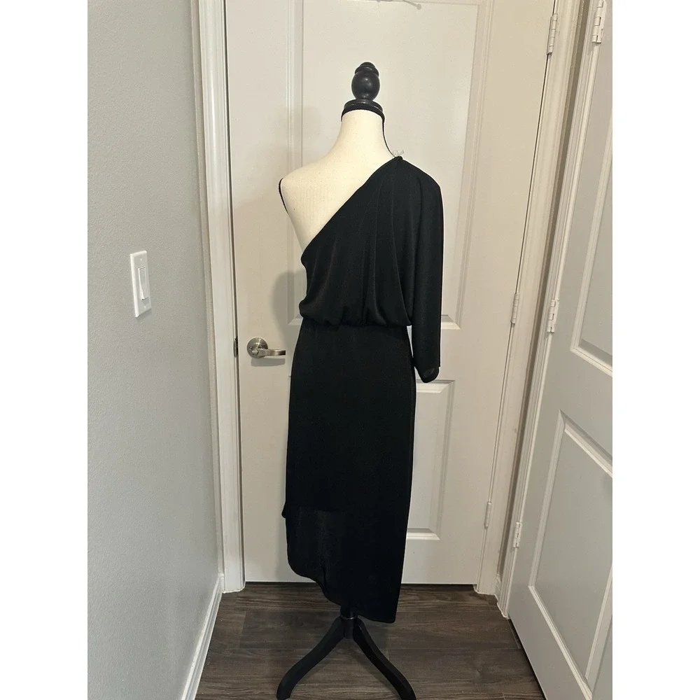 Gilli | Dresses | Gilli Black Oneshoulder Ruched Midi Dress | Poshmark